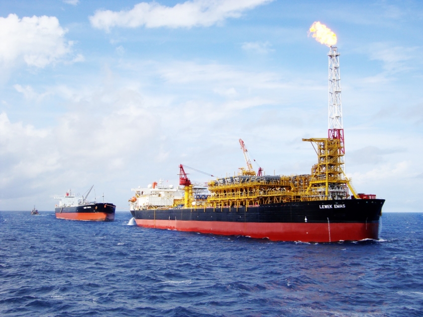 Tập thể phòng máy tàu FPSO Lewek Emas đoạt giải CEO's HSES Award năm ...